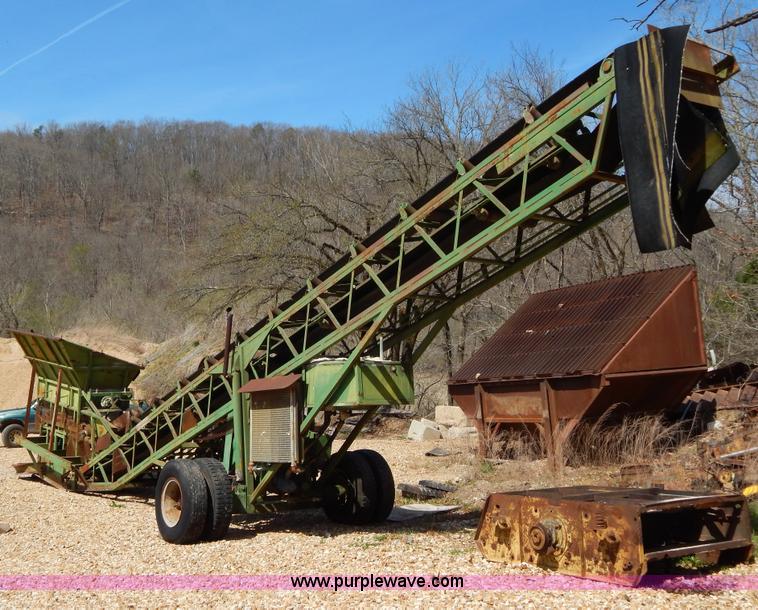 John Deere portable top soil shredder screen plant in West Plains, MO ...