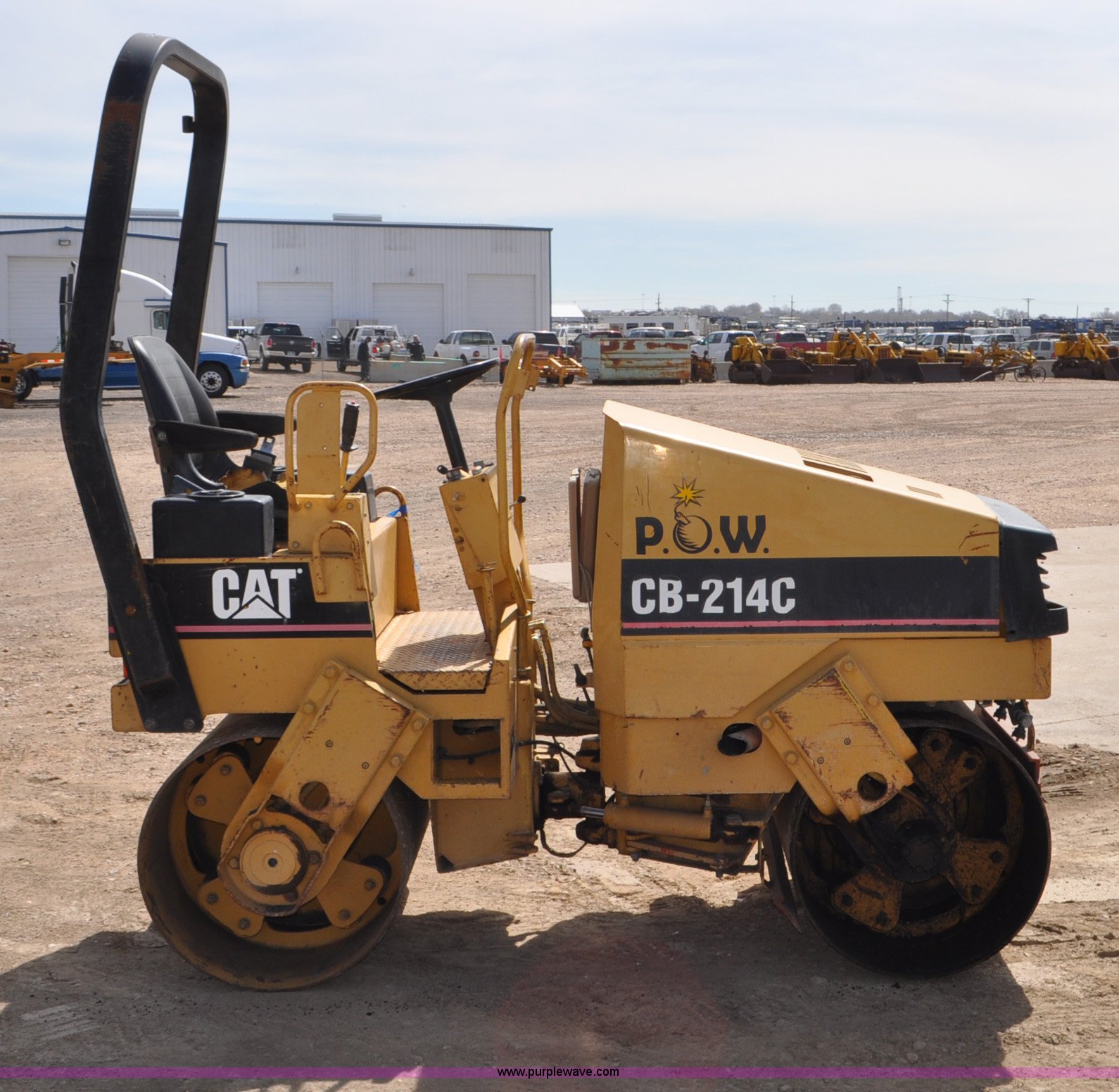 1998 Caterpillar CB-214C articulated vibratory roller in Brighton, CO ...