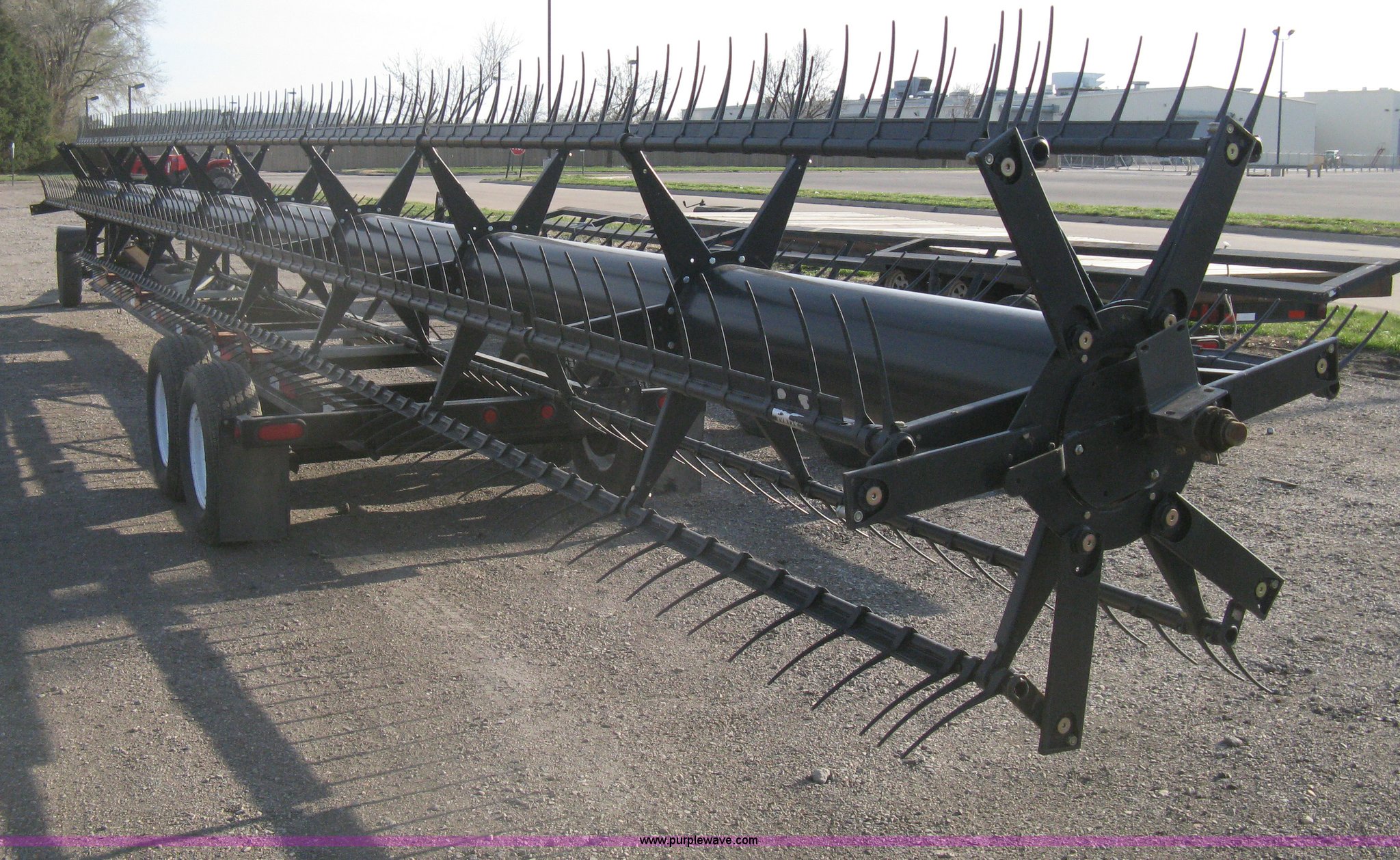 HCC 40' Dynaflex header reel in Hesston, KS | Item AX9783 sold | Purple ...