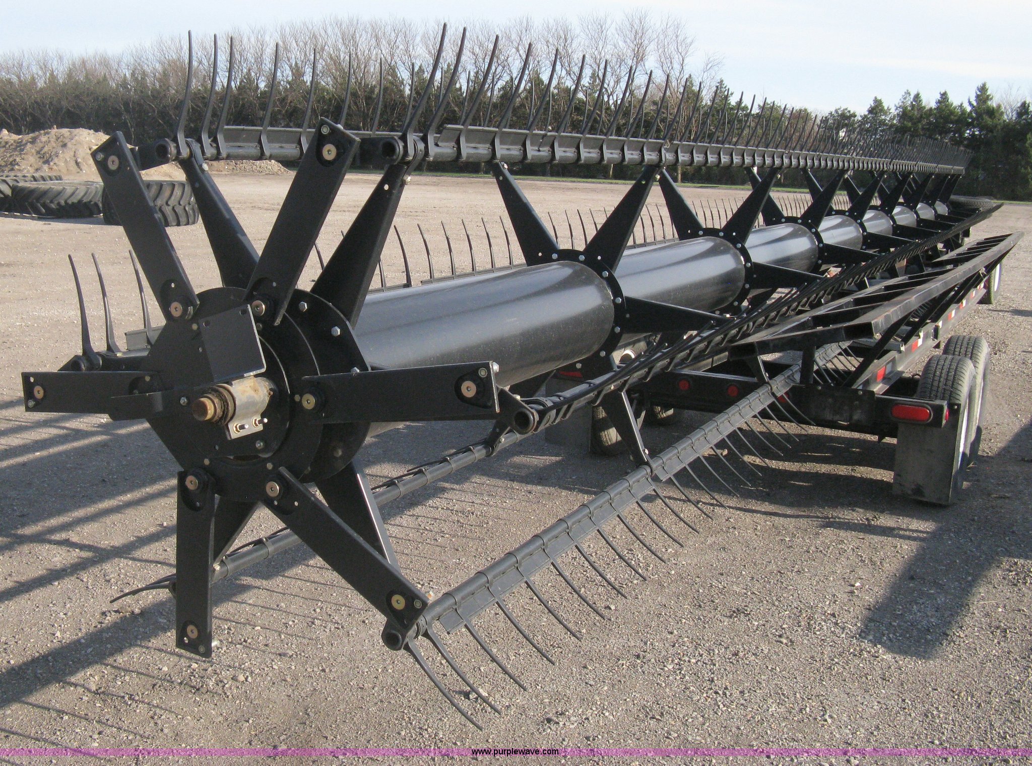 HCC 40' Dynaflex header reel in Hesston, KS | Item AX9783 sold | Purple ...