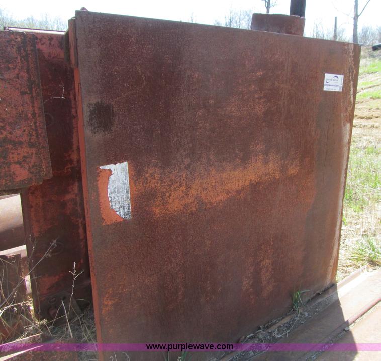 Kundel 3L trench box in Letts, IA | Item E4750 sold | Purple Wave