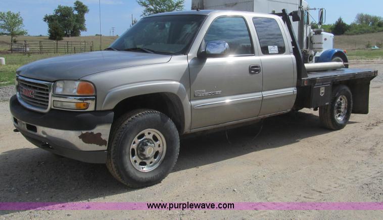 2001 GMC Sierra 2500HD Ext. Cab flatbed pickup truck in Ellinwood, KS ...