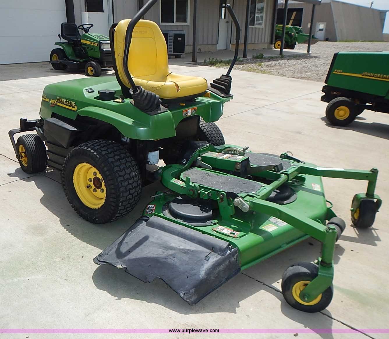 John Deere F680 ZTrak lawn mower in Baileyville, KS | Item AZ9987 sold ...