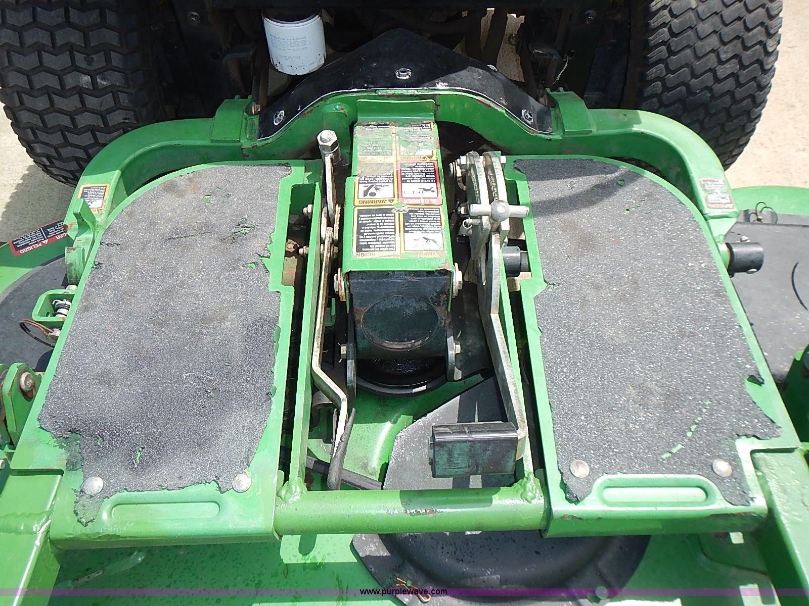 John Deere F680 ZTrak lawn mower in Baileyville, KS | Item AZ9987 sold ...