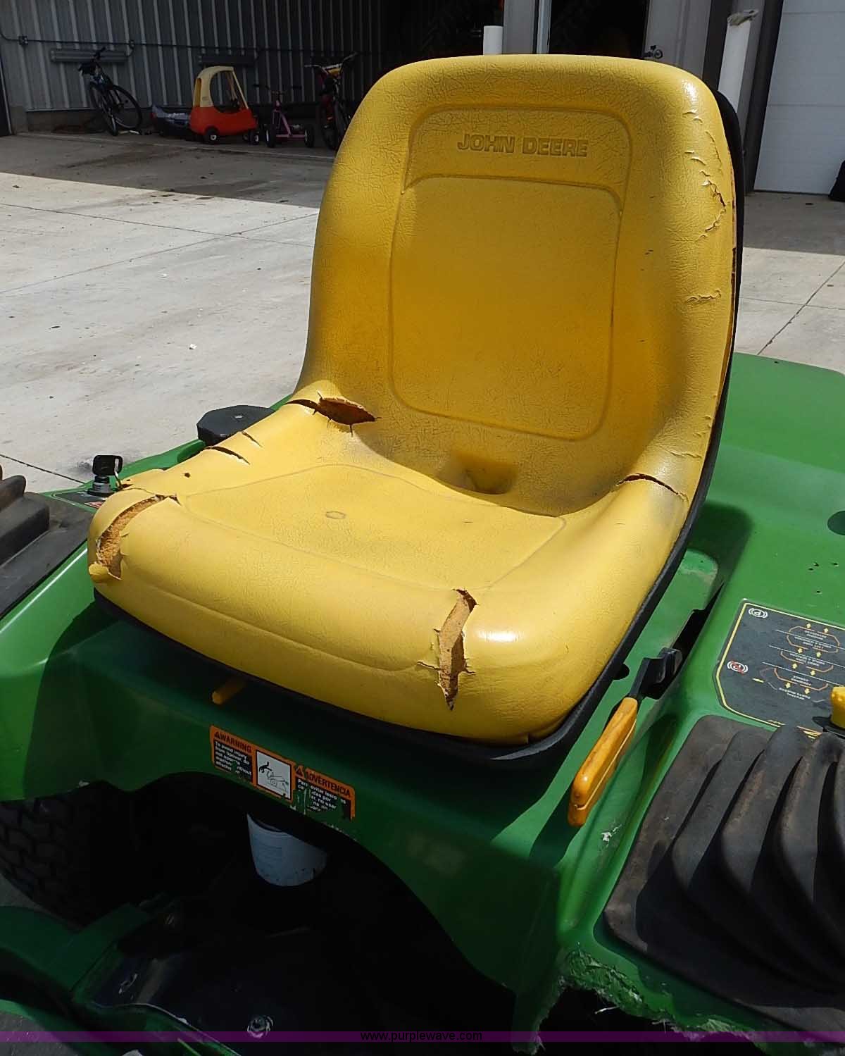 John Deere F680 ZTrak lawn mower in Baileyville, KS | Item AZ9987 sold ...