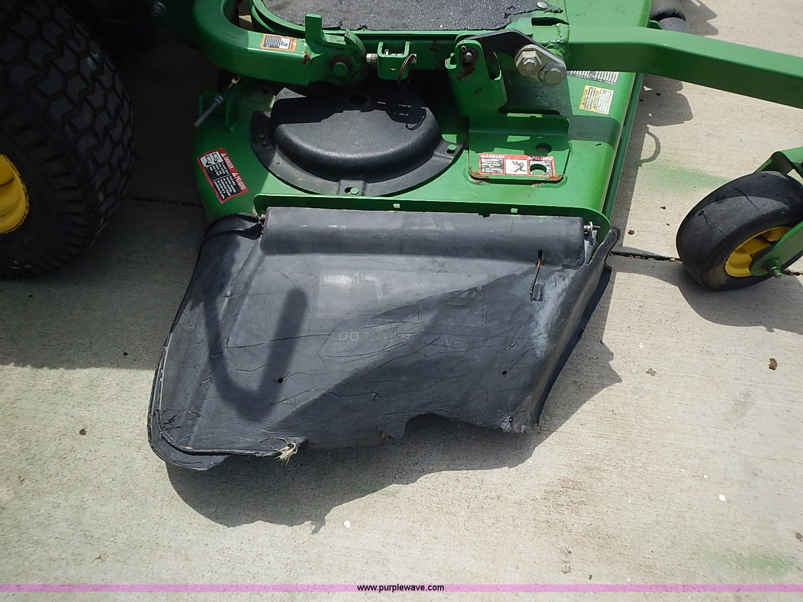 John Deere F680 ZTrak lawn mower in Baileyville, KS | Item AZ9987 sold ...