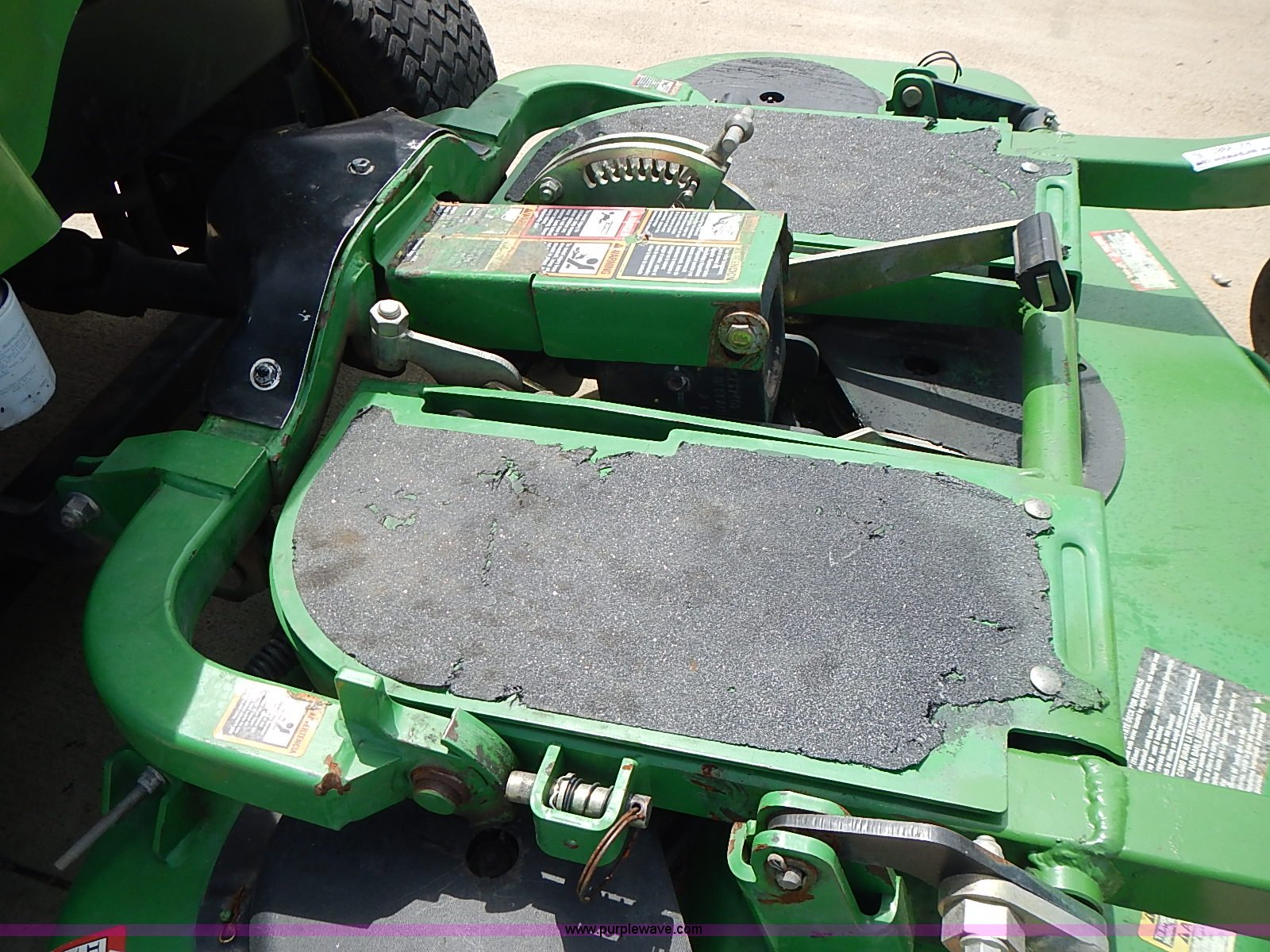 John Deere F680 ZTrak lawn mower in Baileyville, KS | Item AZ9987 sold ...