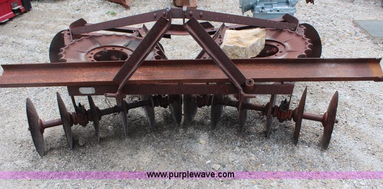 Dearborn Lift E disk in Baldwin City, KS | Item AZ9768 sold | Purple Wave