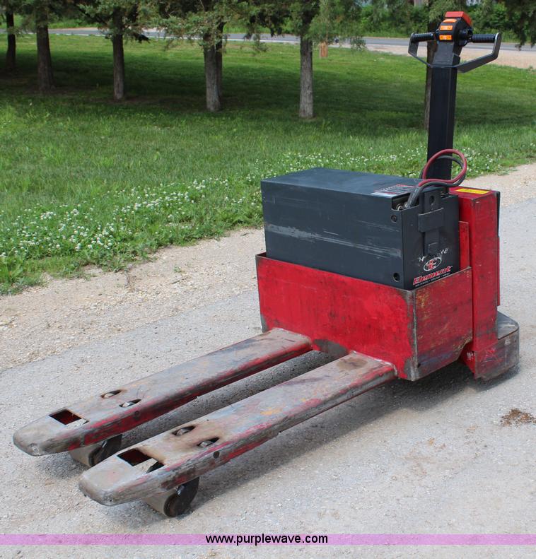 Dockstocker DL65 electric pallet jack in Lawrence, KS | Item H2508 sold ...