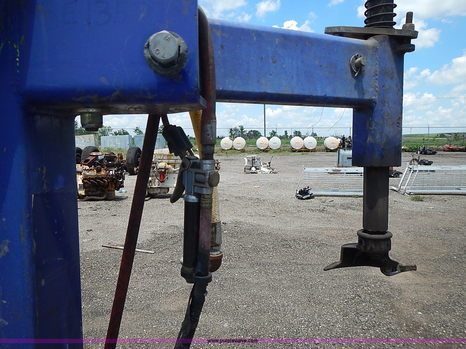 Eagle pneumatic tire machine in Towanda, KS | Item AZ9900 sold | Purple ...