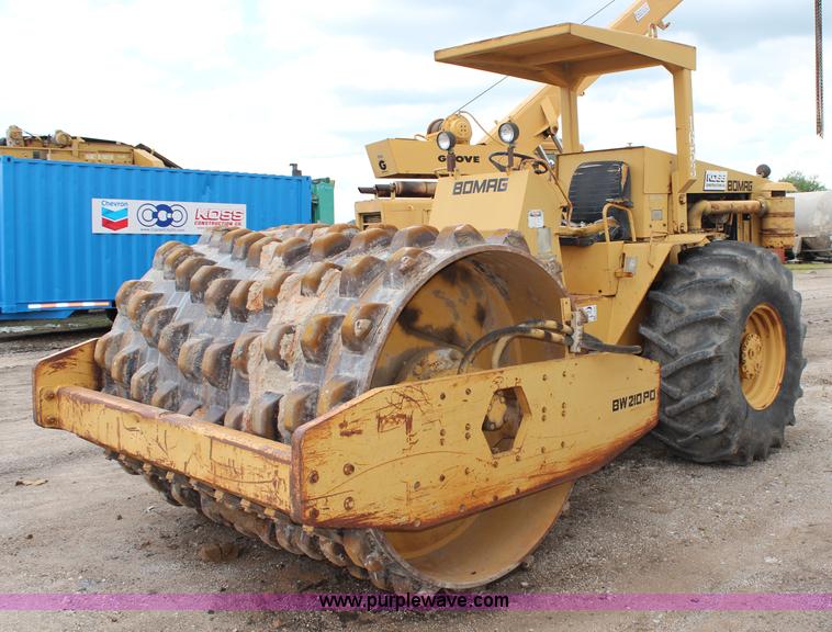 Bomag BW210PD vibratory compactor in Topeka, KS | Item J2245 sold ...