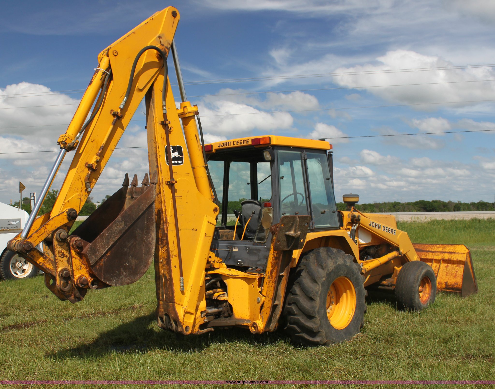1988 John Deere 710B backhoe in New Strawn, KS | Item I7382 sold ...