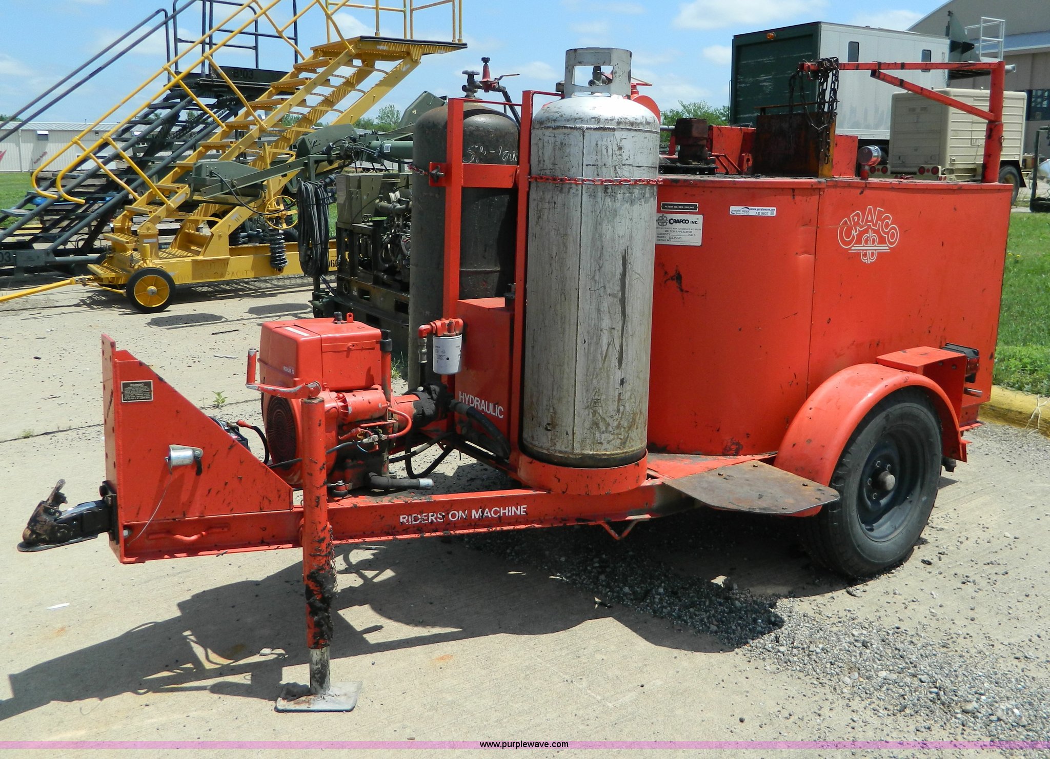 Crafco E-Z Pour crack sealer in Salina, KS | Item AD9807 sold | Purple Wave