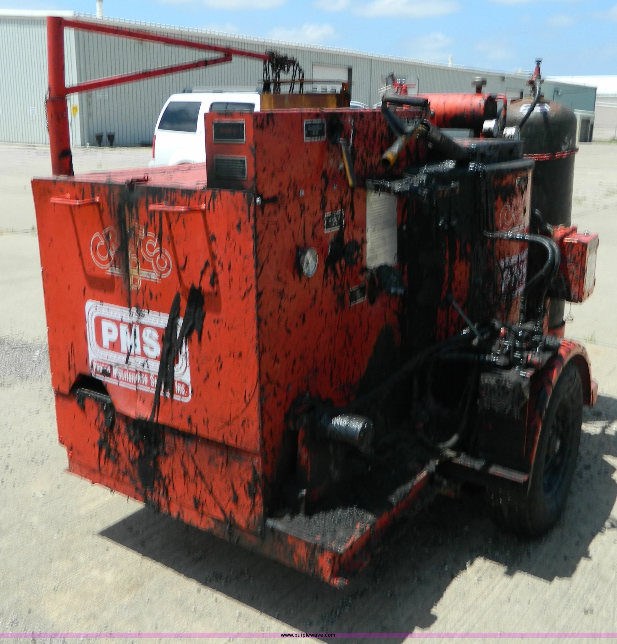 Crafco E-Z Pour crack sealer in Salina, KS | Item AD9807 sold | Purple Wave