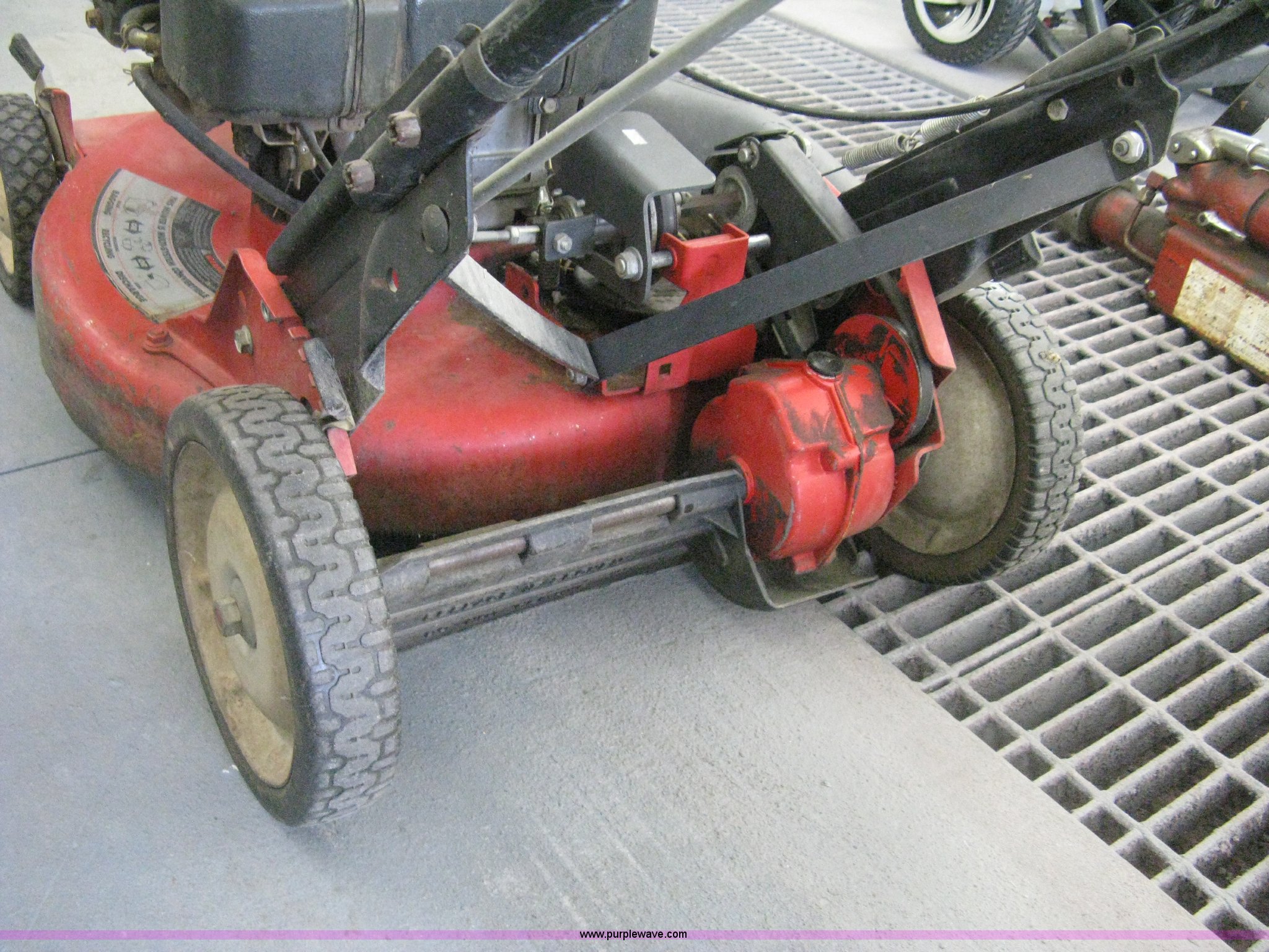 Snapper commercial walk-behind lawn mower in Wichita, KS | Item AS9073 ...