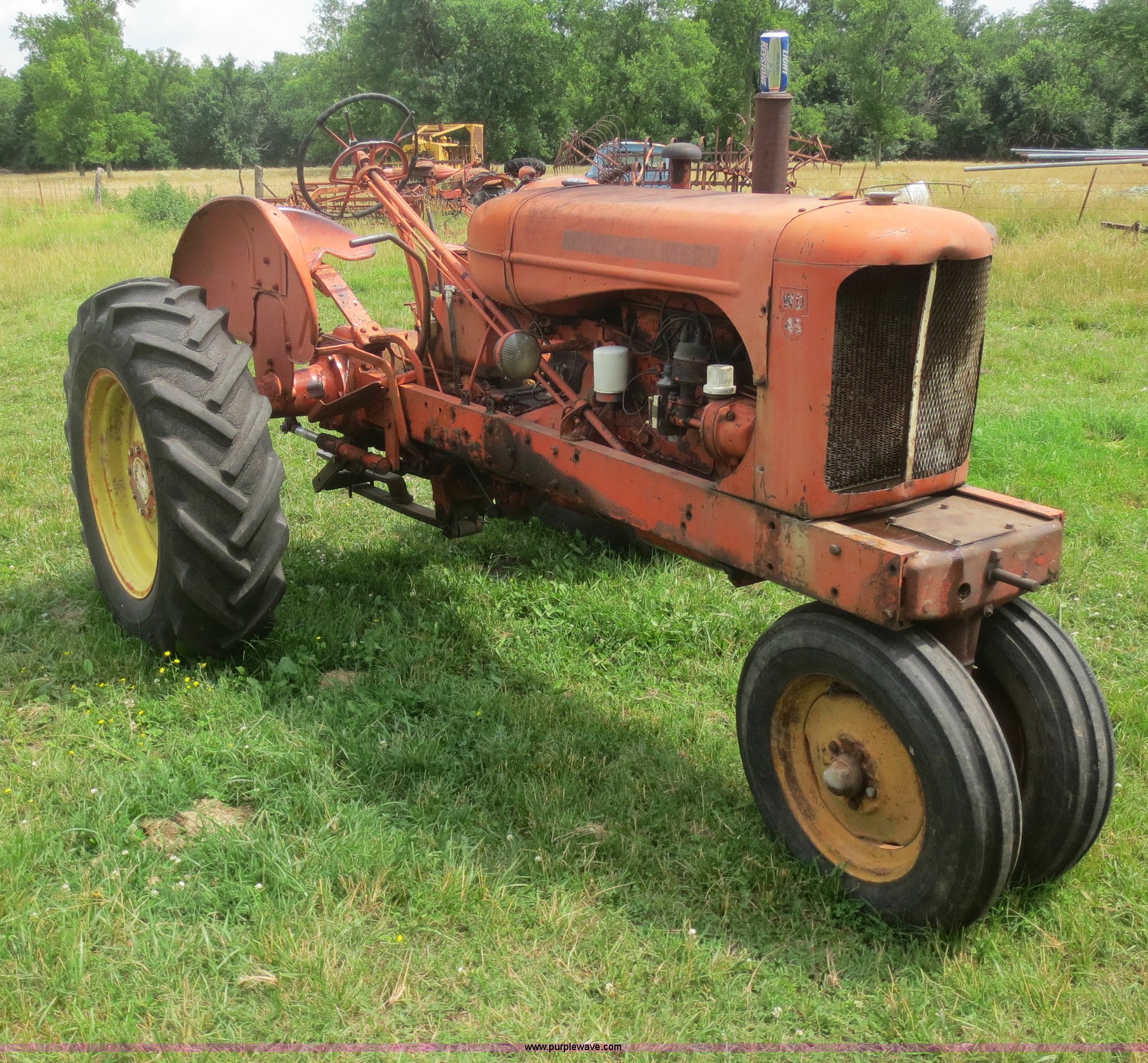Allis Chalmers WD tractor in McCune, KS | Item D2089 sold | Purple Wave