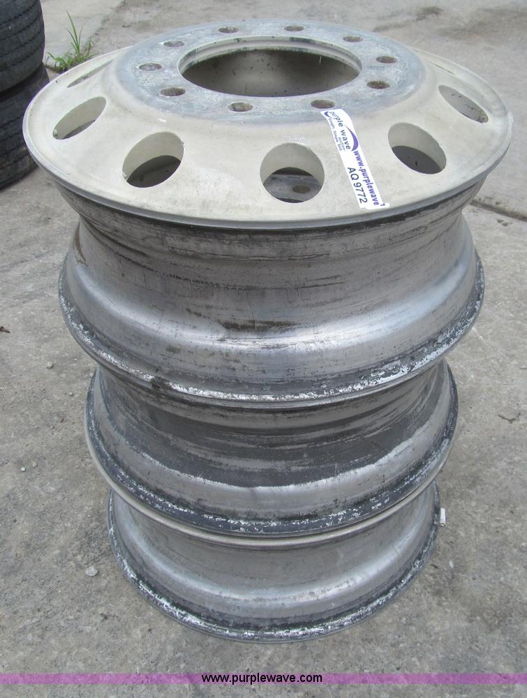 (3) 2009 10 hole aluminum pilot wheels in Grain Valley, MO | Item ...