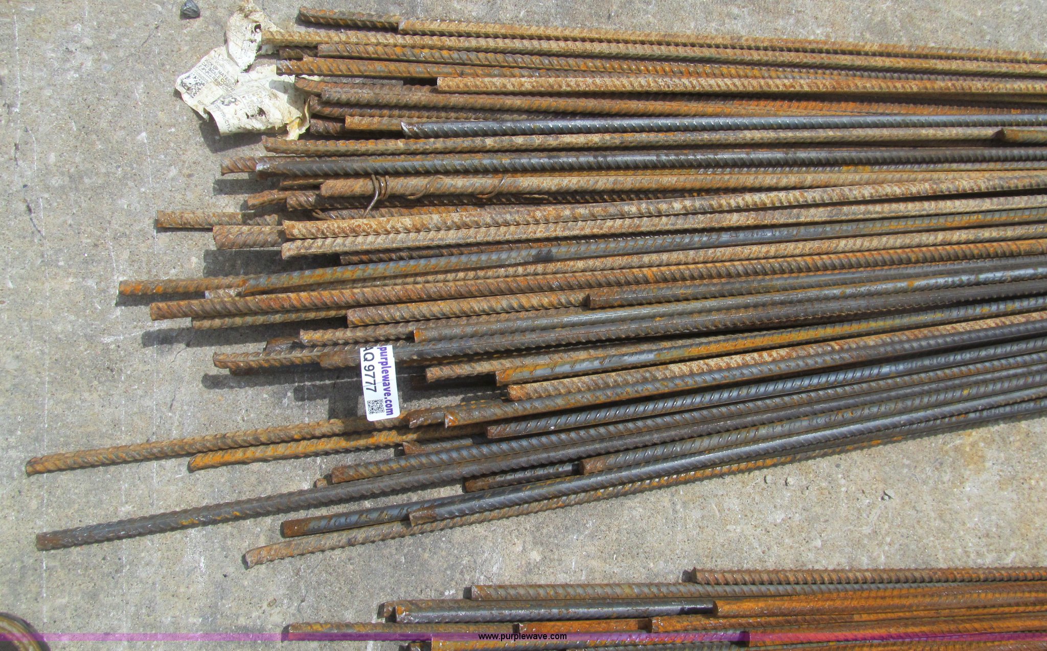 (100) 22.5' x 1/2" diameter rebar in Grain Valley, MO | Item AQ9777 ...
