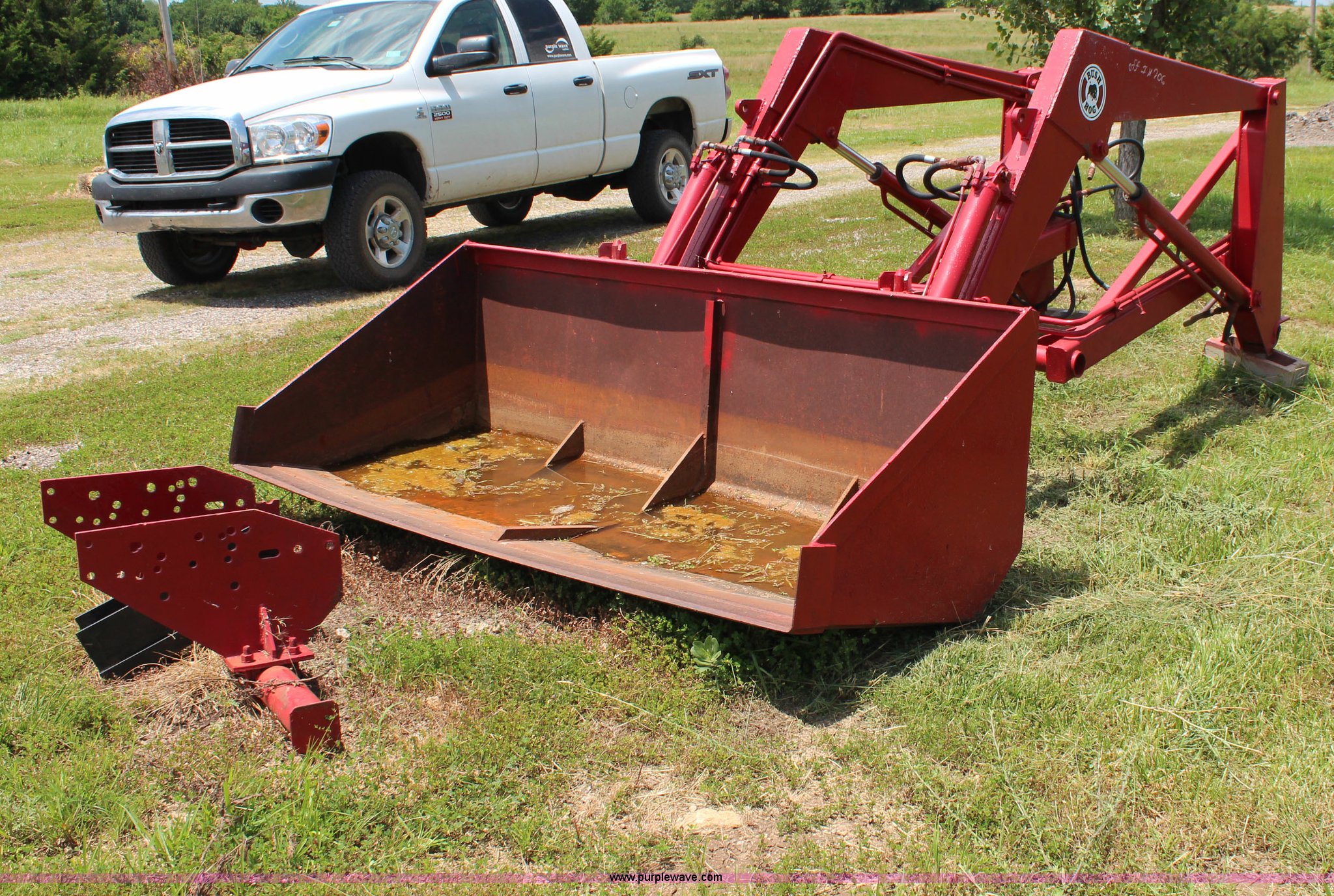 Bush Hog loader in Paola, KS | Item J1116 sold | Purple Wave