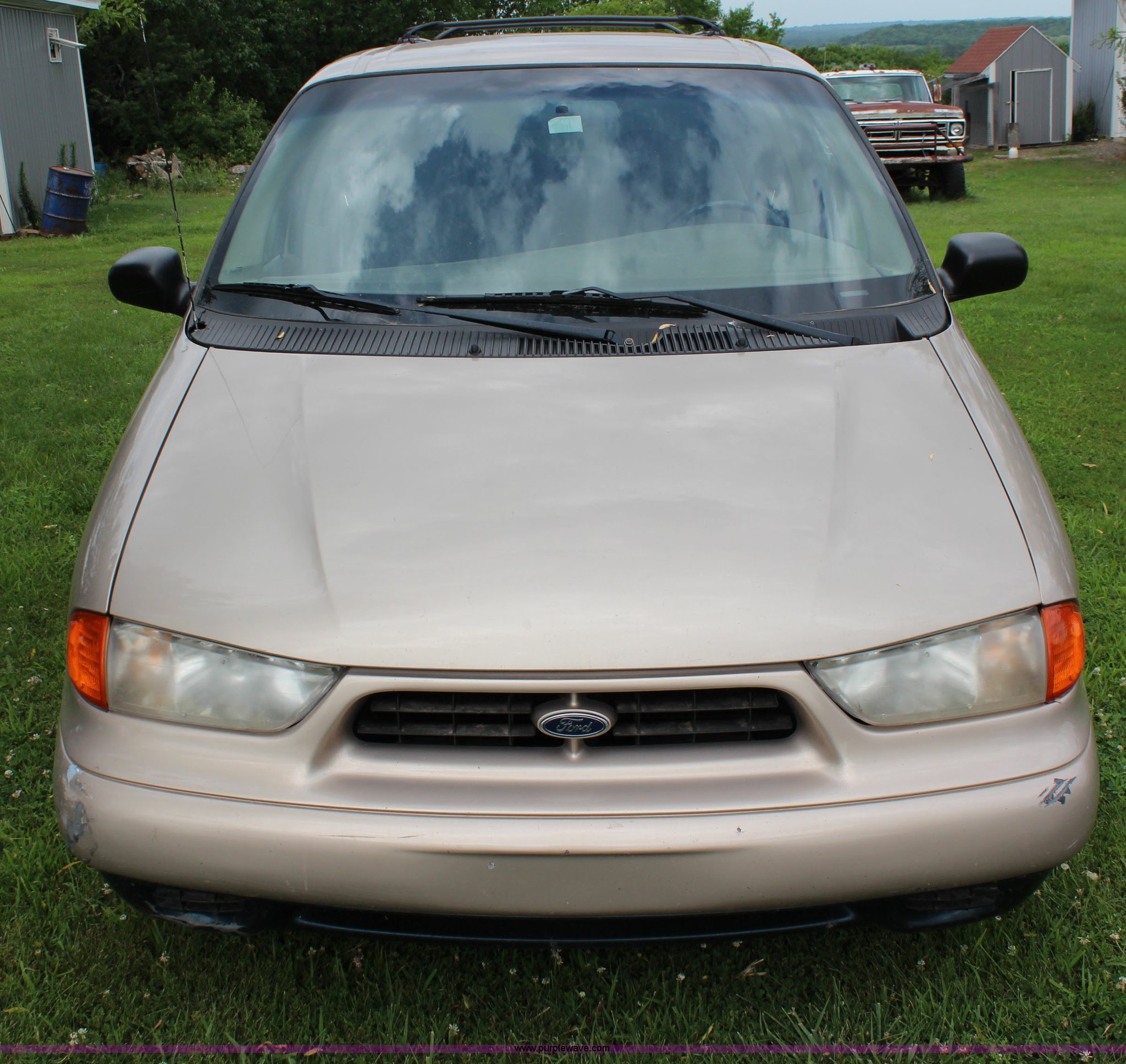 1998 Ford Windstar van in Meriden, KS | Item J1161 sold | Purple Wave