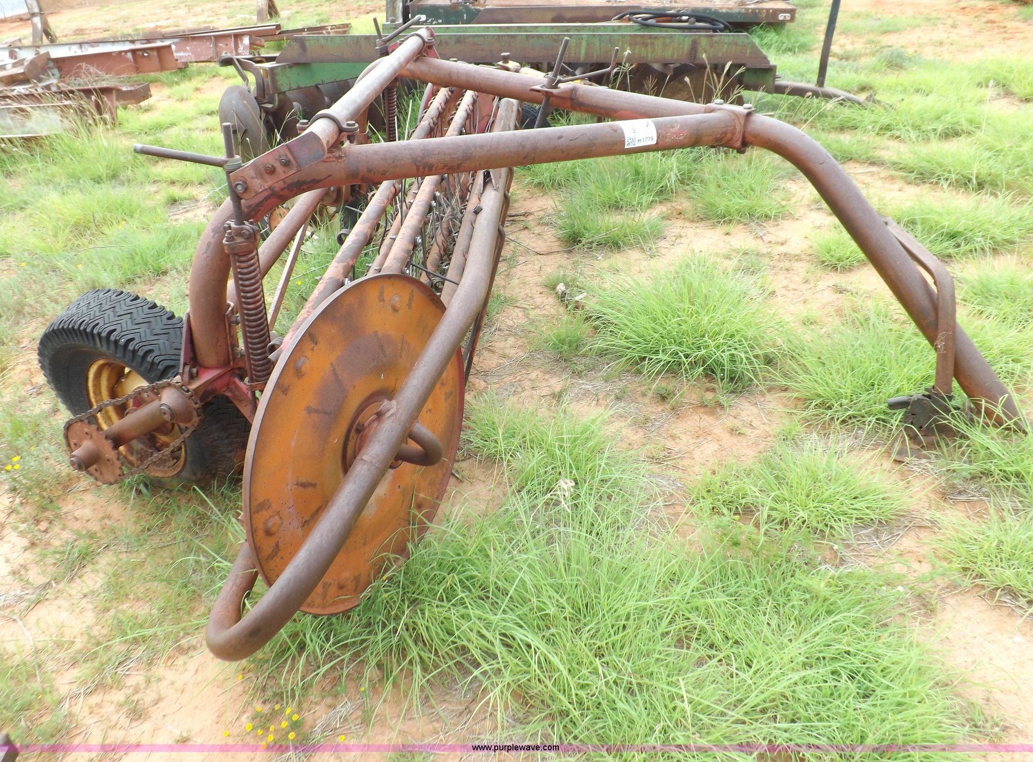 Massey Ferguson 37 Hay Rake In Woodward Ok Item H1779 Sold Purple Wave