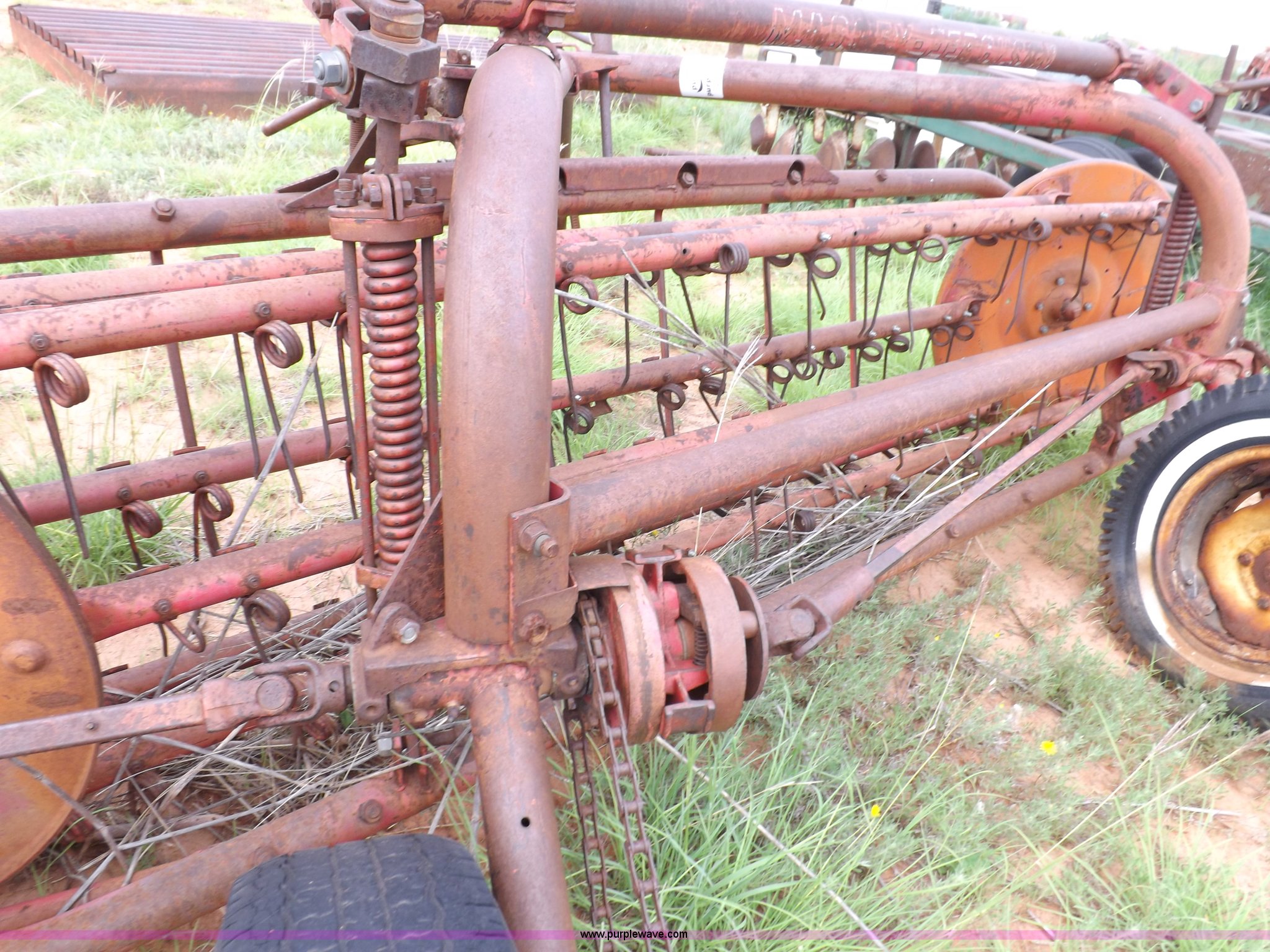 Massey Ferguson 37 Hay Rake In Woodward Ok Item H1779 Sold Purple Wave