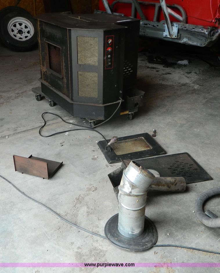 2005 Snow Flame corn stove in Belleville, KS | Item AX9719 sold ...