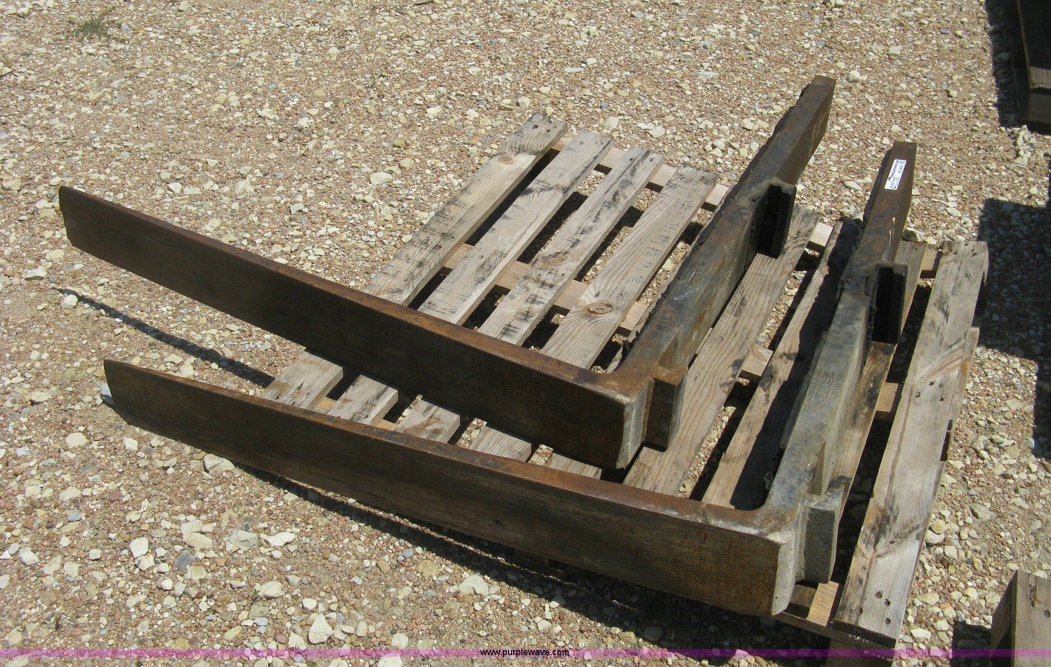 (2) forklift slide-on forks in Halstead, KS | Item AS9047 sold | Purple ...