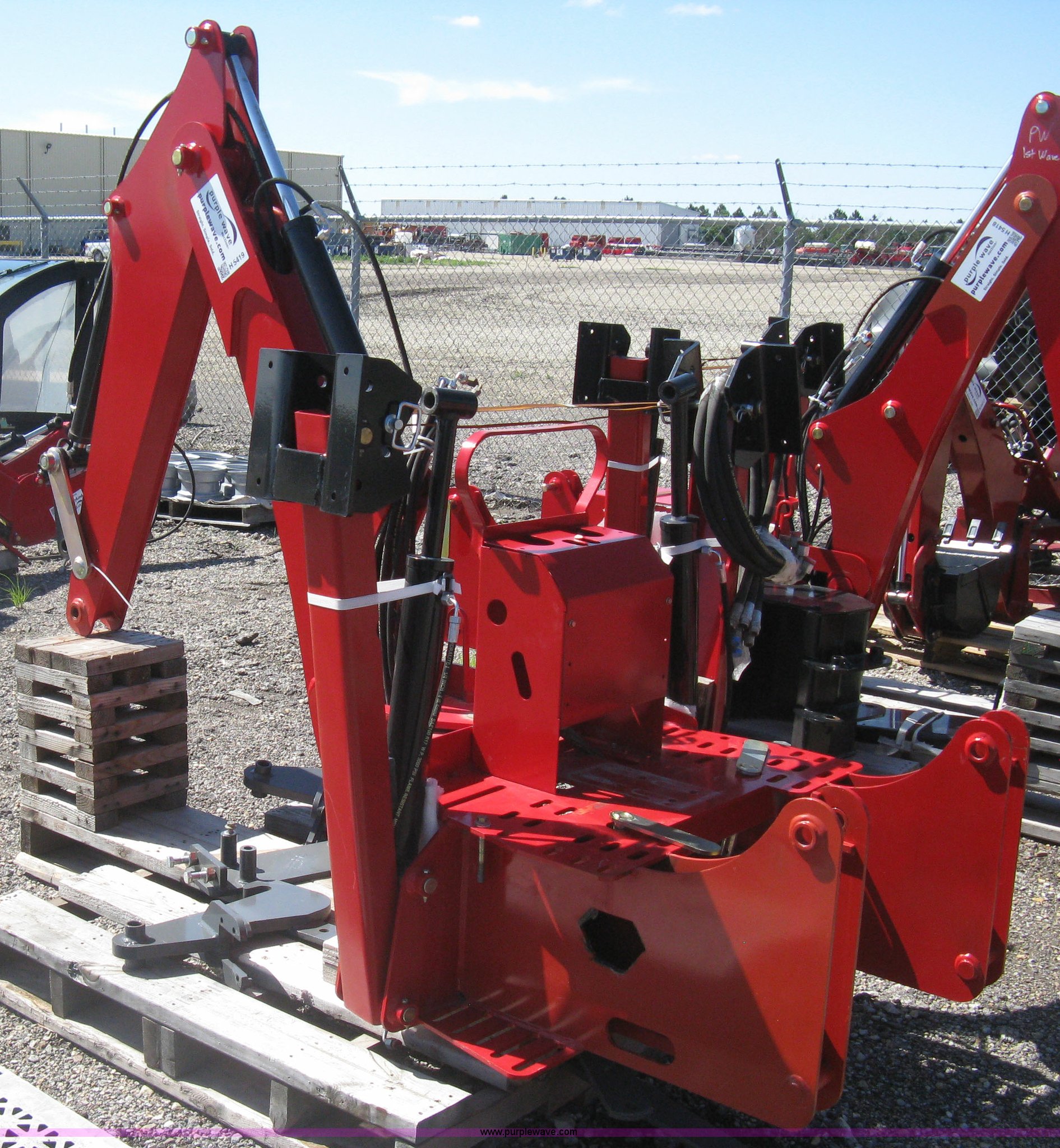 Compact tractor rear backhoe attachment in Hesston, KS | Item H5419 ...