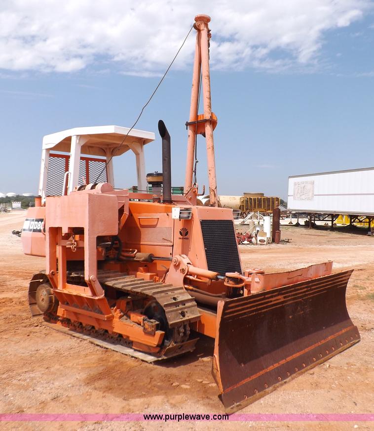 1998 Daewoo DD80 dozer in Woodward, OK | Item H9191 sold | Purple Wave
