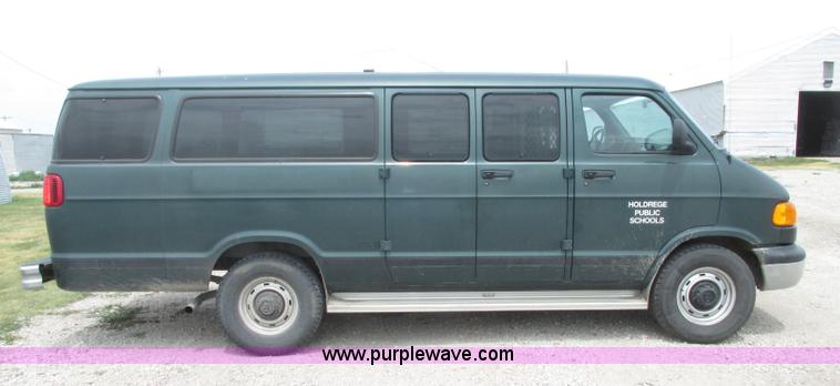 1999 Dodge Ram Wagon B3500 Maxi in Holdrege, NE | Item F7490 sold ...