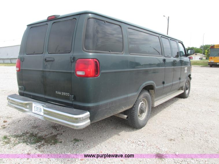 1999 Dodge Ram Wagon B3500 Maxi in Holdrege, NE | Item F7490 sold ...