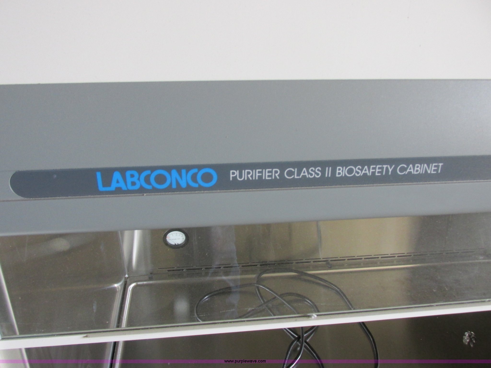 Labconco Class II Delta Series 36210 B2 bio-safety cabinet in ...