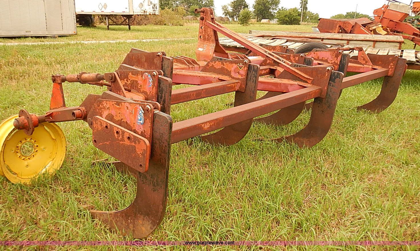 Nine shank ripper in Paola, KS | Item J2048 sold | Purple Wave
