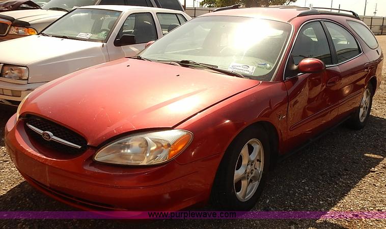 2000 Ford Taurus SE in Emporia, KS | Item J3137 sold | Purple Wave