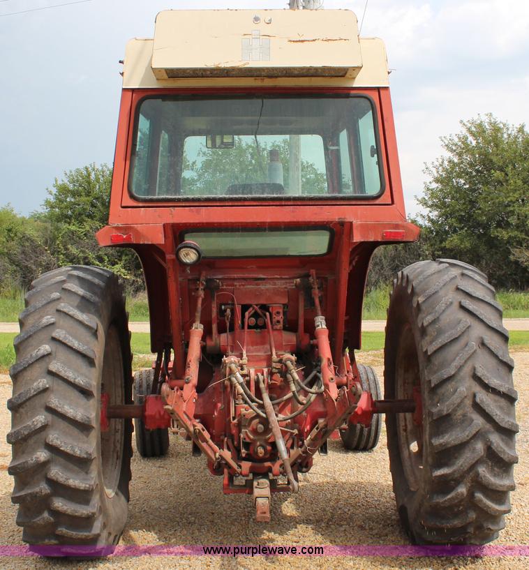 1973 International 766 tractor in Green, KS | Item J2130 sold | Purple Wave