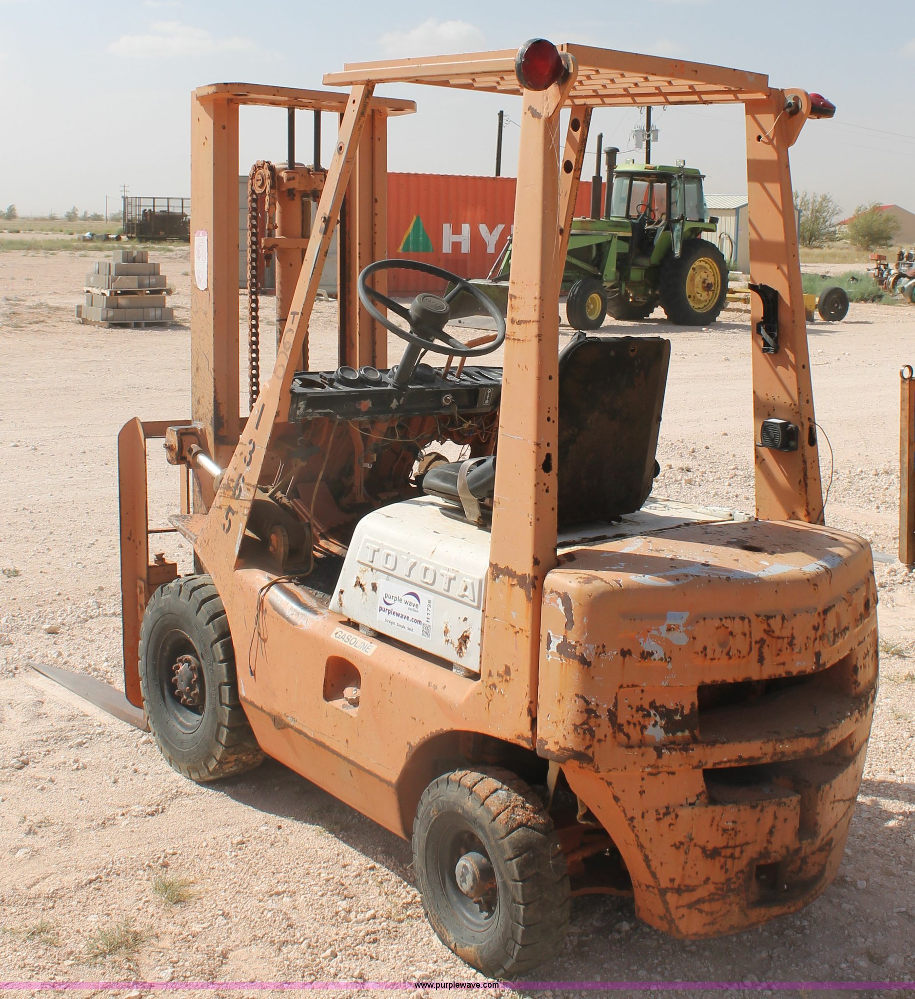 1977 Toyota 3FG15 forklift in Seminole, TX | Item H1726 sold | Purple Wave