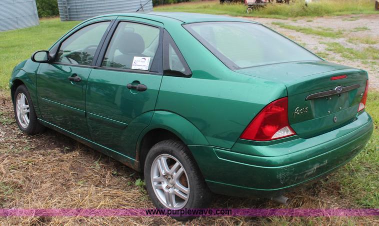 2002 Ford Focus SE in Atchison, KS | Item J2006 sold | Purple Wave