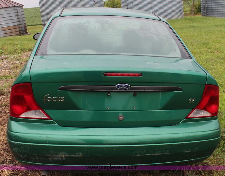 2002 Ford Focus SE in Atchison, KS | Item J2006 sold | Purple Wave