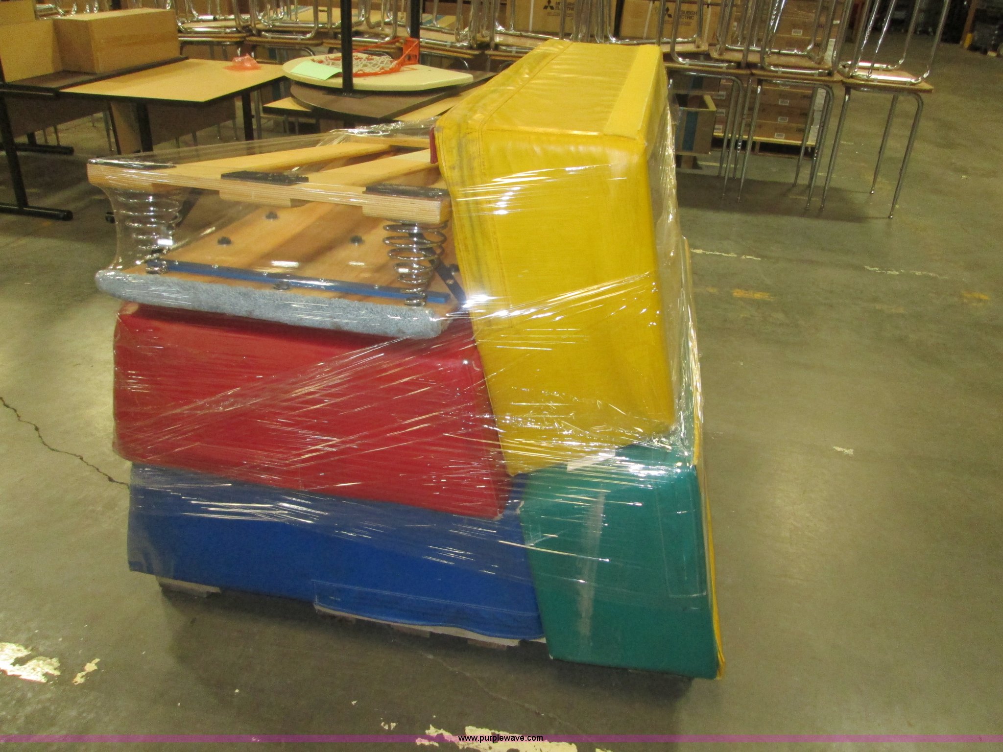 (4) Pyramid gymnastic mats in Lawrence, KS | Item D1201 sold | Purple Wave