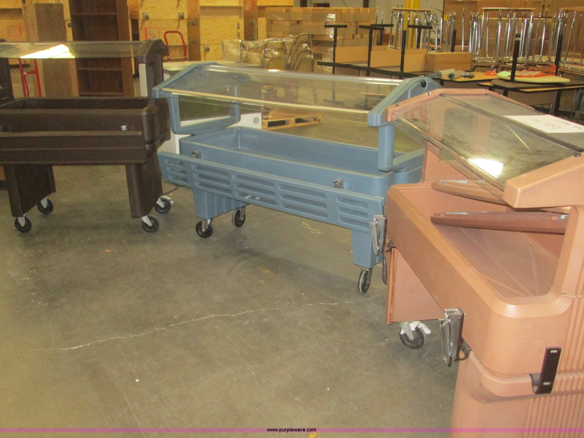 (3) Cambro salad bar carts in Lawrence, KS | Item D1205 sold | Purple Wave