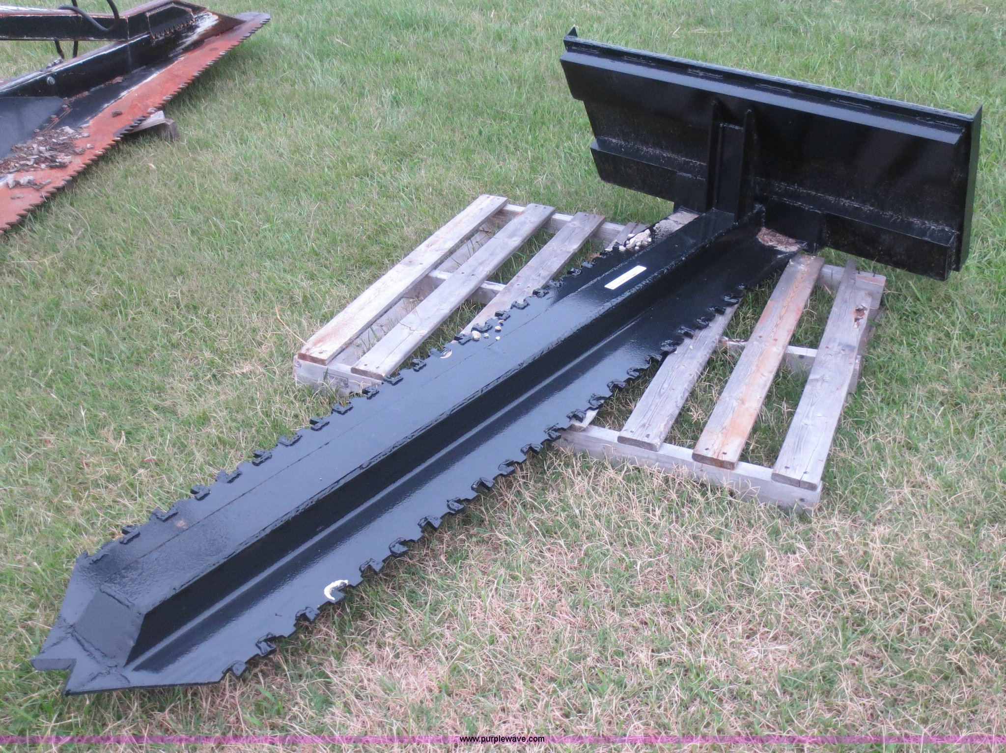 CVR Sawfish tree saw skid steer attachment in Galesburg, KS | Item ...