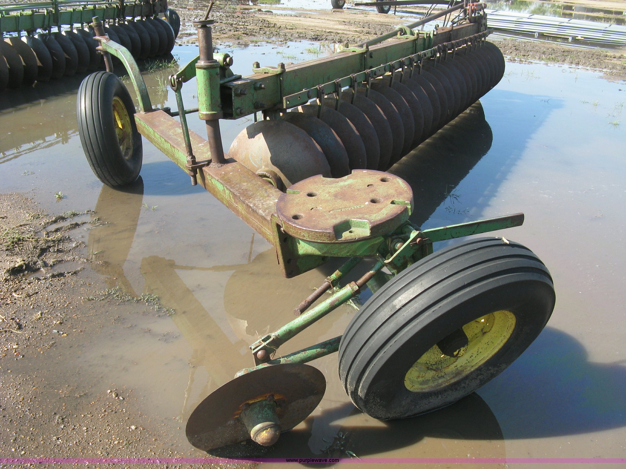 John Deere one-way disk harrows in Kinsley, KS | Item E7979 sold ...