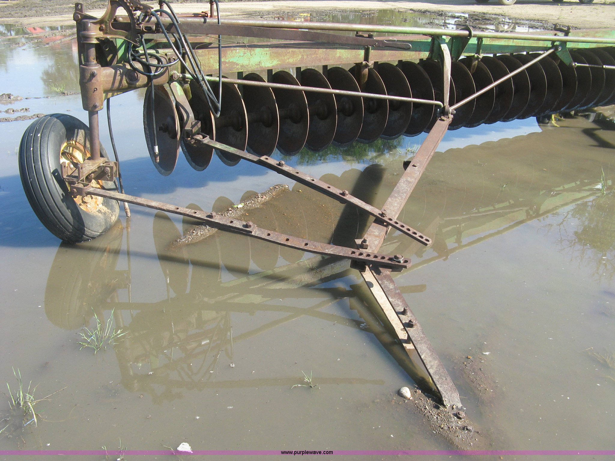 John Deere one-way disk harrows in Kinsley, KS | Item E7979 sold ...