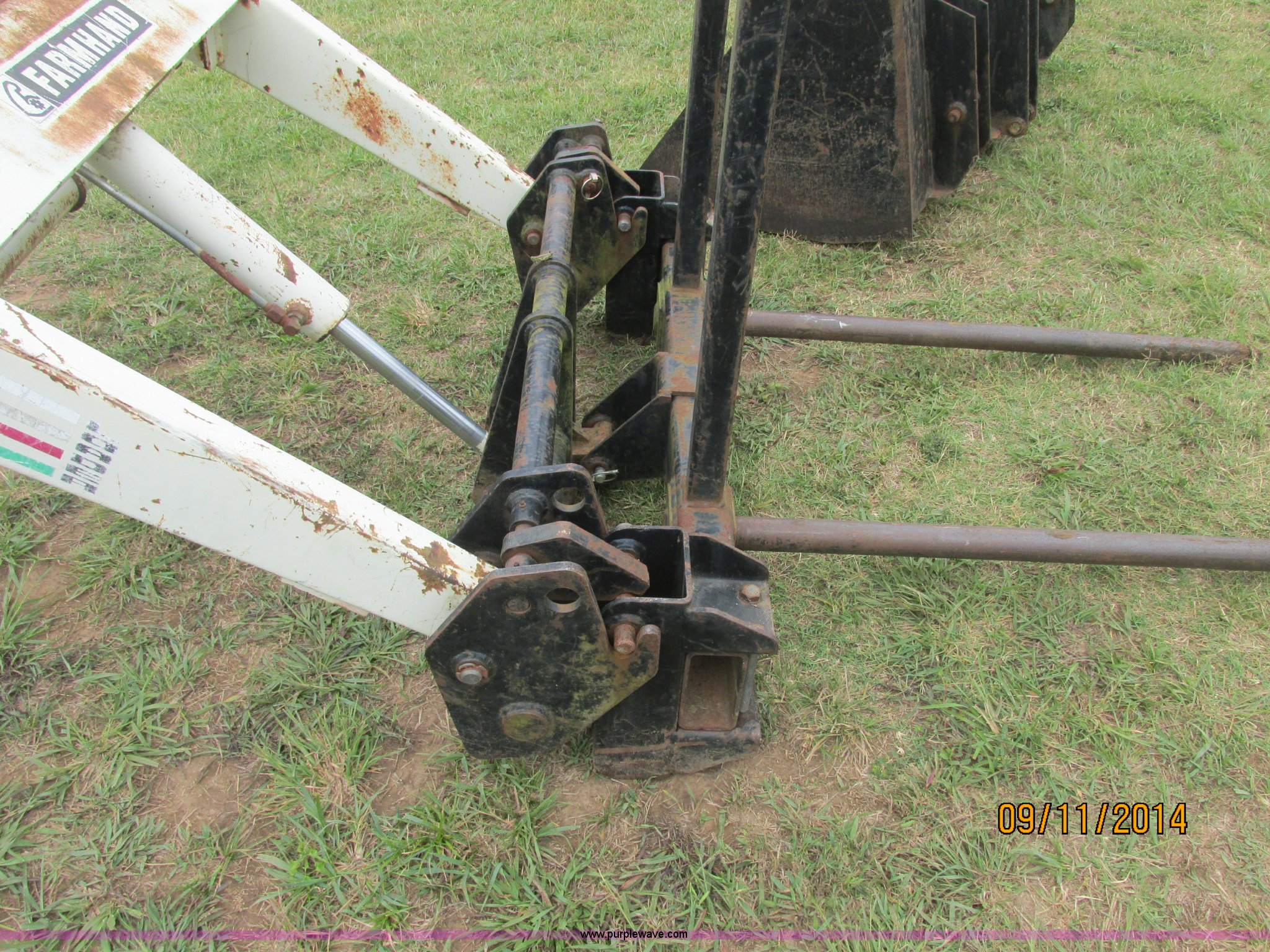 Farm Hand 22 tractor loader in Stillwell, OK | Item J2432 sold | Purple ...
