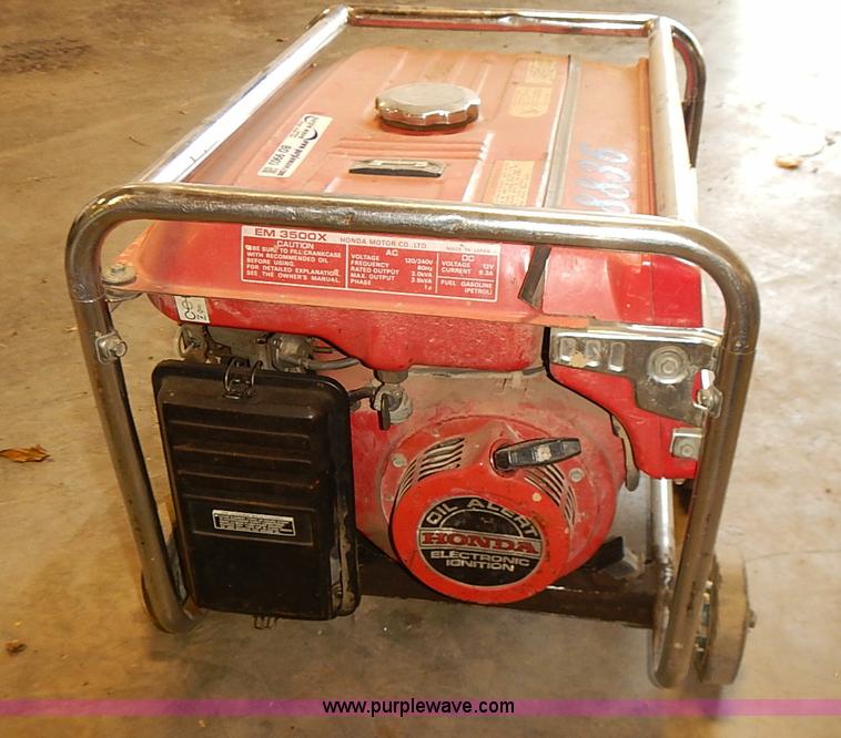 Honda EM3500X generator in Lawrence, KS | Item BD9903 sold | Purple Wave