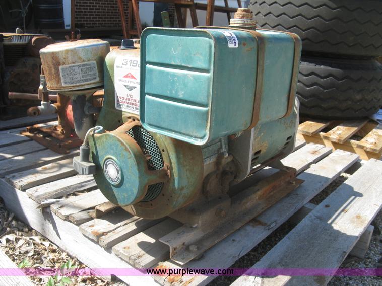 Pow'R Gard generator in Hutchinson, KS | Item BE9029 sold | Purple Wave