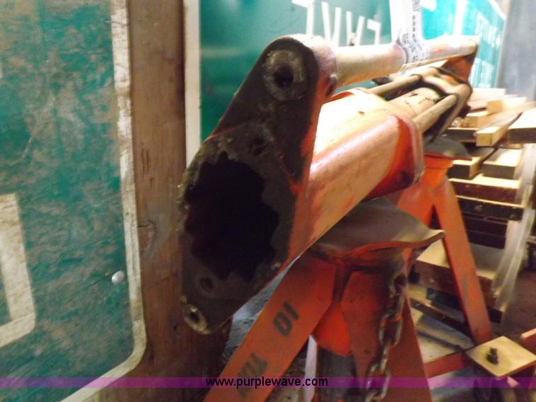 Stanley PD45-131 hydraulic post driver in Garden City, KS | Item H9099 ...