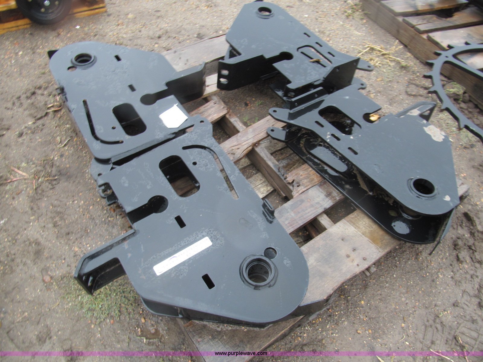 (4) Great Plains row unit frame housings in Kinsley, KS | Item BD9717 ...