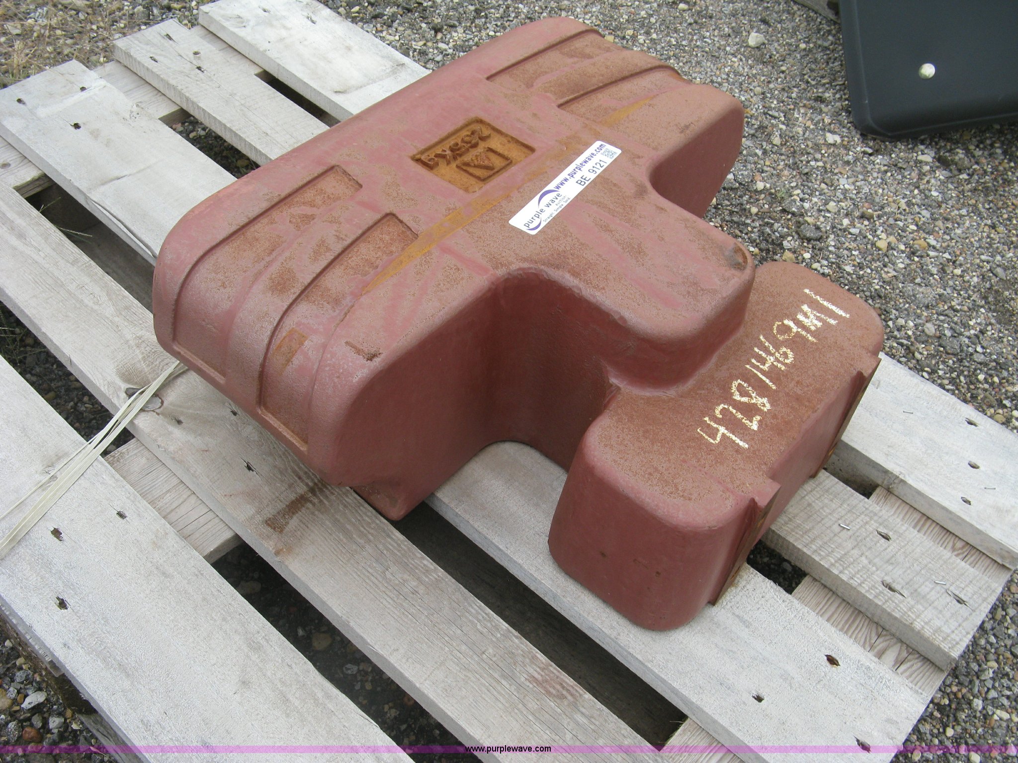 AGCO front mount weight in Hesston, KS | Item BE9121 sold | Purple Wave